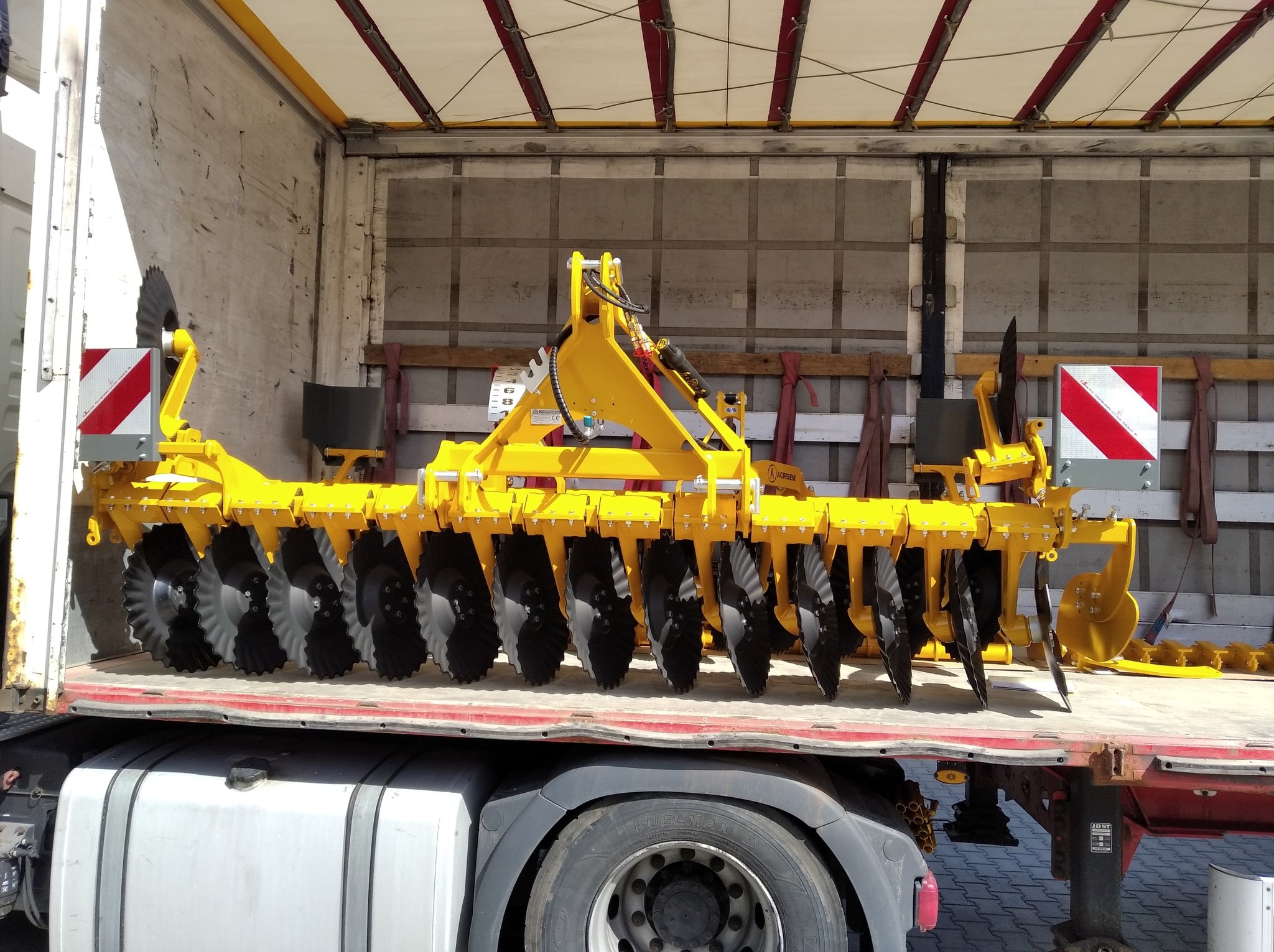 Déchaumeur à disques Agrisem Disc-O-Mulch Série R porté Fixe à vendre ...