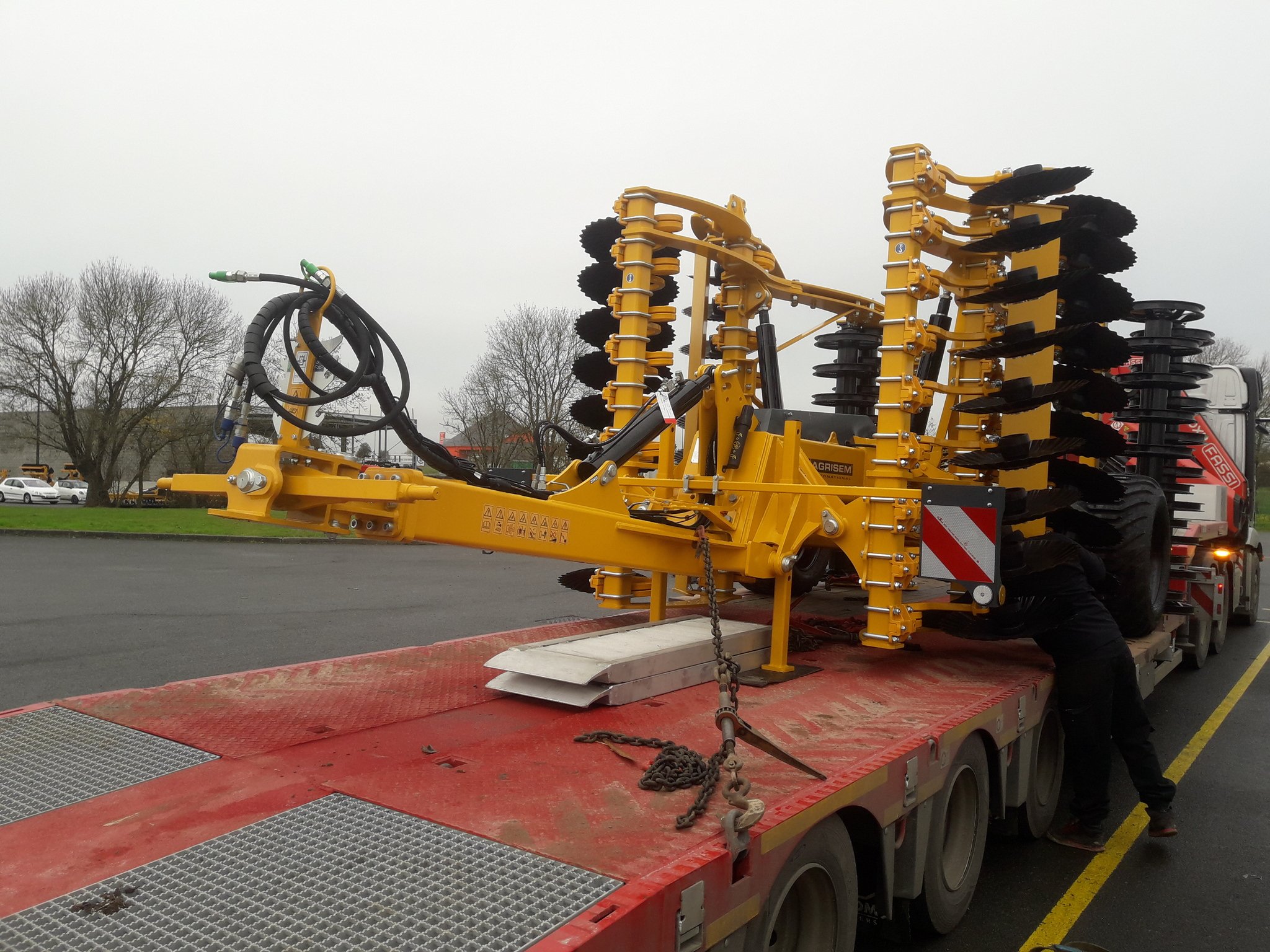 Déchaumeur à disques Agrisem Disc-O-Mulch Gold traîné Repliable à ...